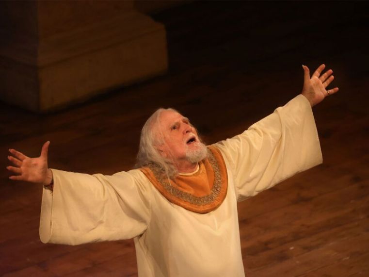 ASSASSINIO NELLA CATTEDRALE – Murder in the Cathedral - InFerrara