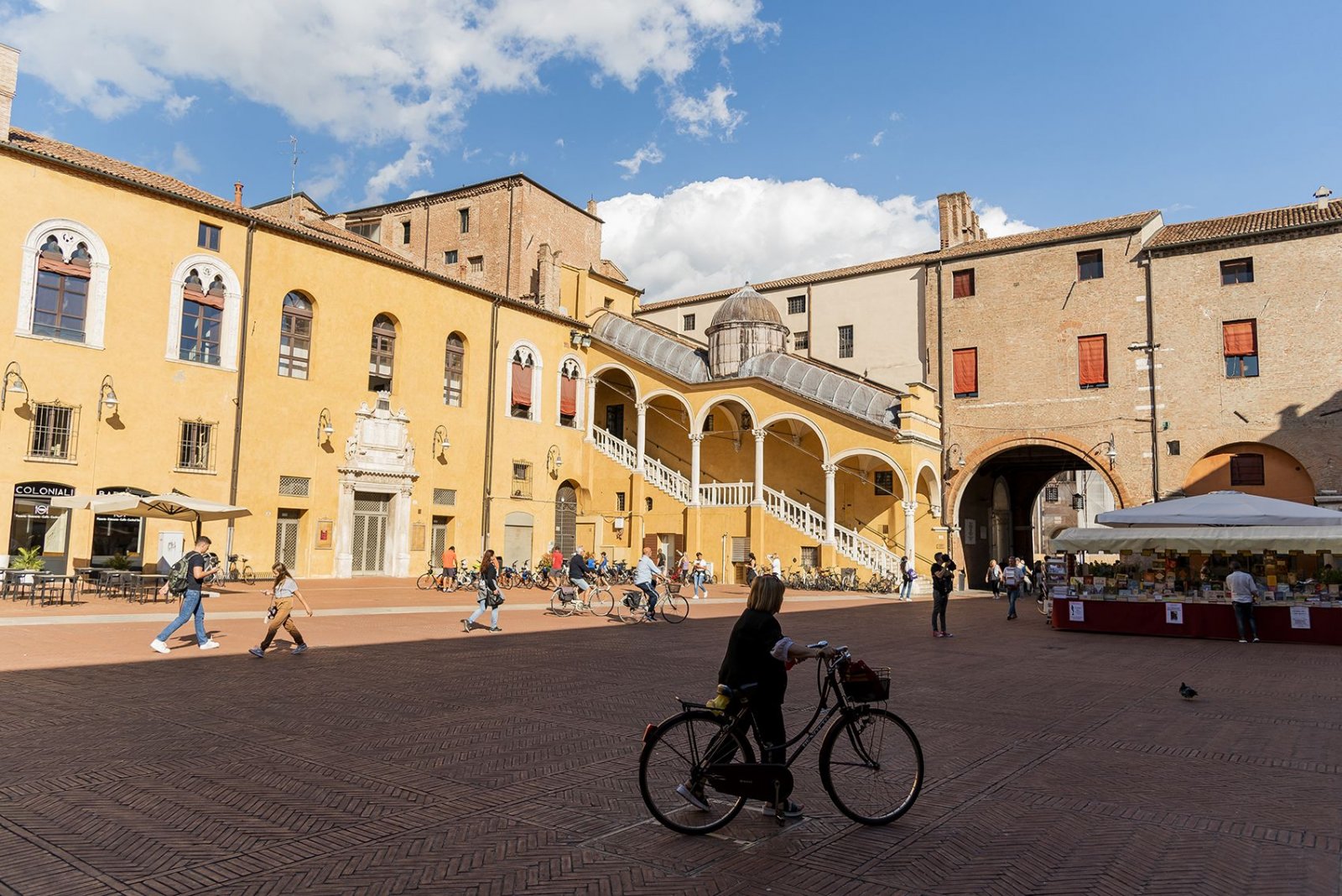 Piazza Municipale Ferrara - InFerrara